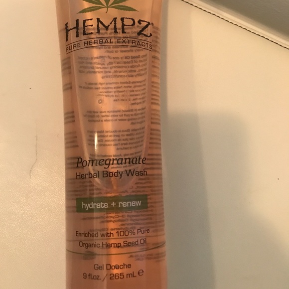 Hempz | Bath & Body | New Hempz Pure Herbal Extract Herbal Body Wash ...